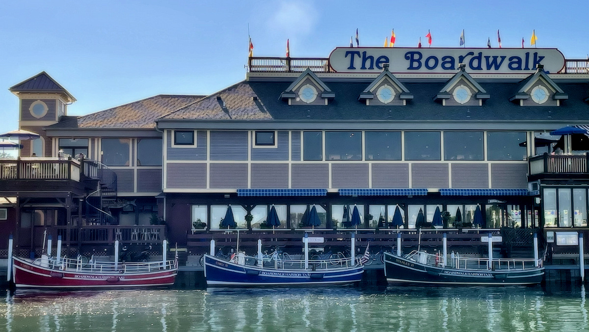 The Boardwalk Put-in-Bay | Premier Waterfront Dining Experience
